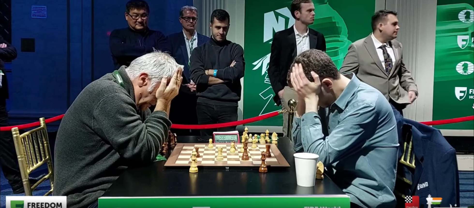 (Video) Chess Master is devastated reacting to his surprise loss