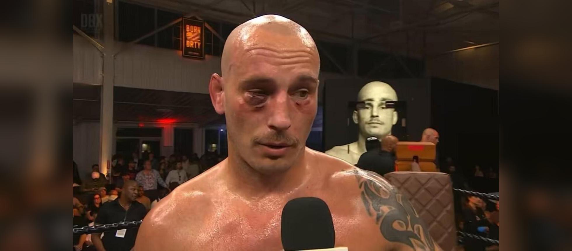 (Video) UFC veteran turns on crowd after they boo him over DQ win at ...